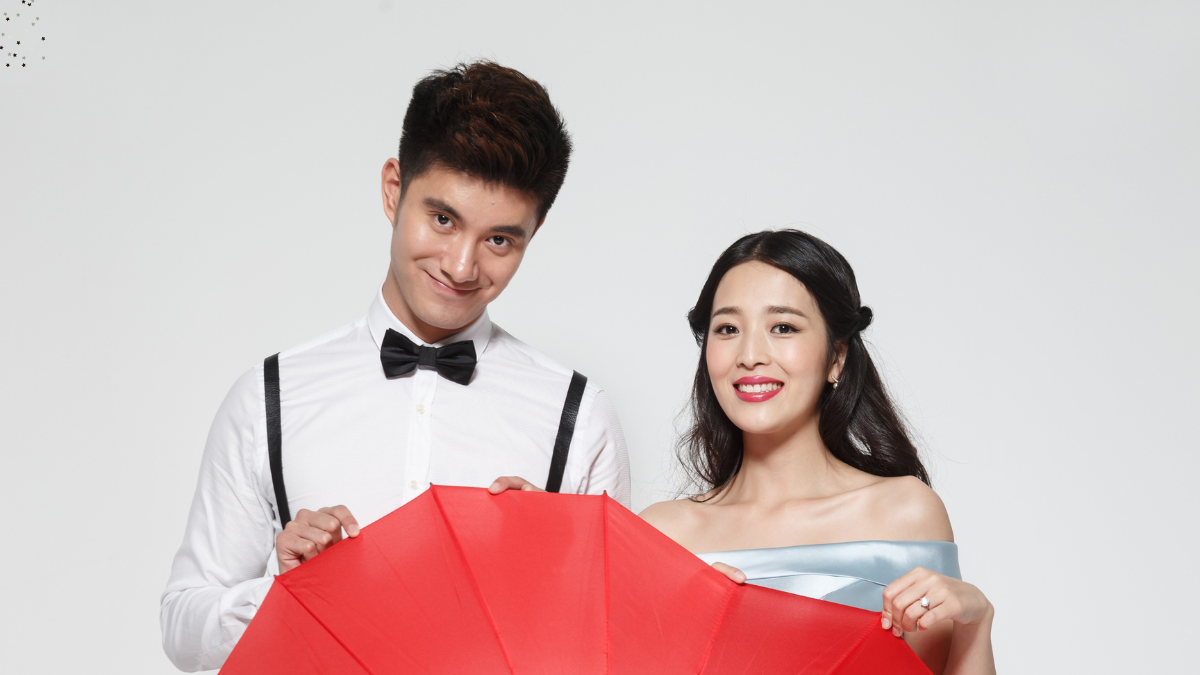 Differences Between A Protective Boyfriend and a controlling one